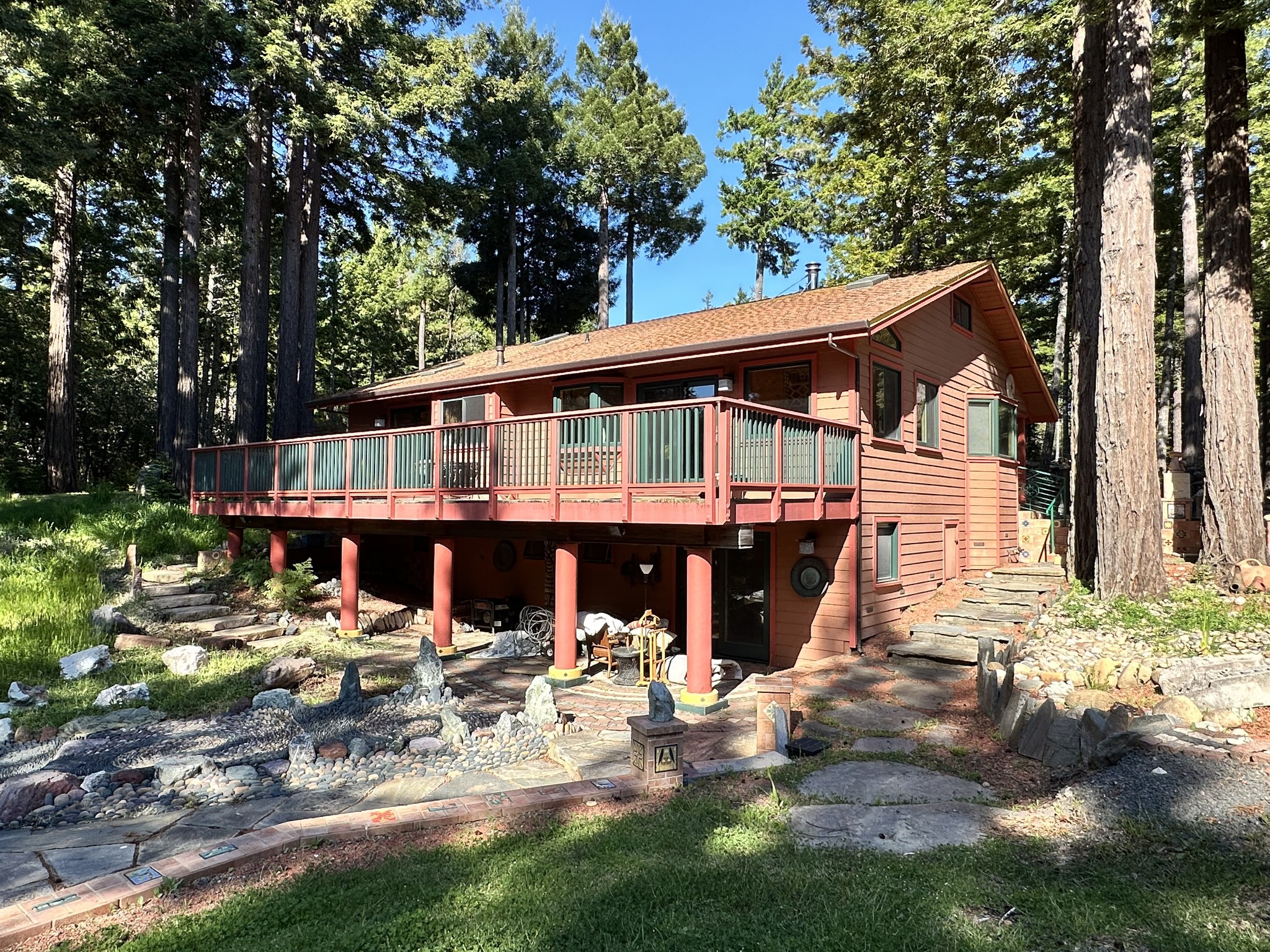 Redstone House at Mendocino Stone Ranch - Visit Mendocino County